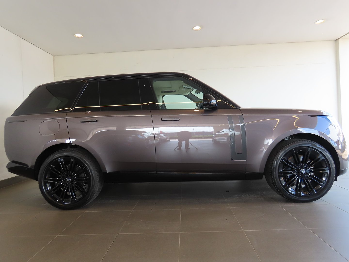 2024 Approved Land Rover Range Rover Charente Grey 4X4 4.4 FIRST ...