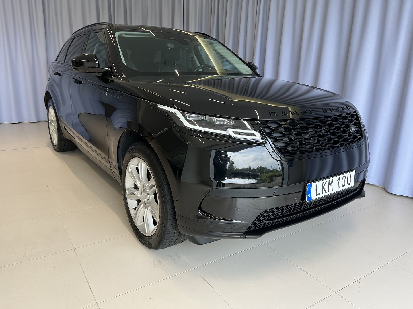 2021 Approved Land Rover Range Rover Velar Santorini Black AWD P400e