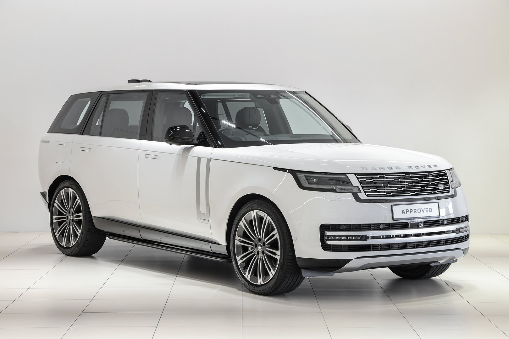 2023 Approved Land Rover Range Rover Fuji White P530 LWB Autobiography