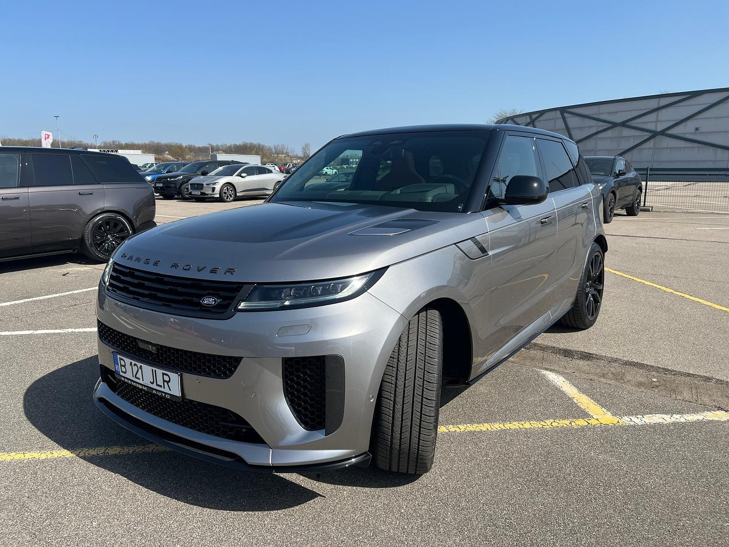 2023 Approved Land Rover Range Rover Sport Flux Silver - Gloss finish 4.4 V8 635 CP SV EDITION ONE