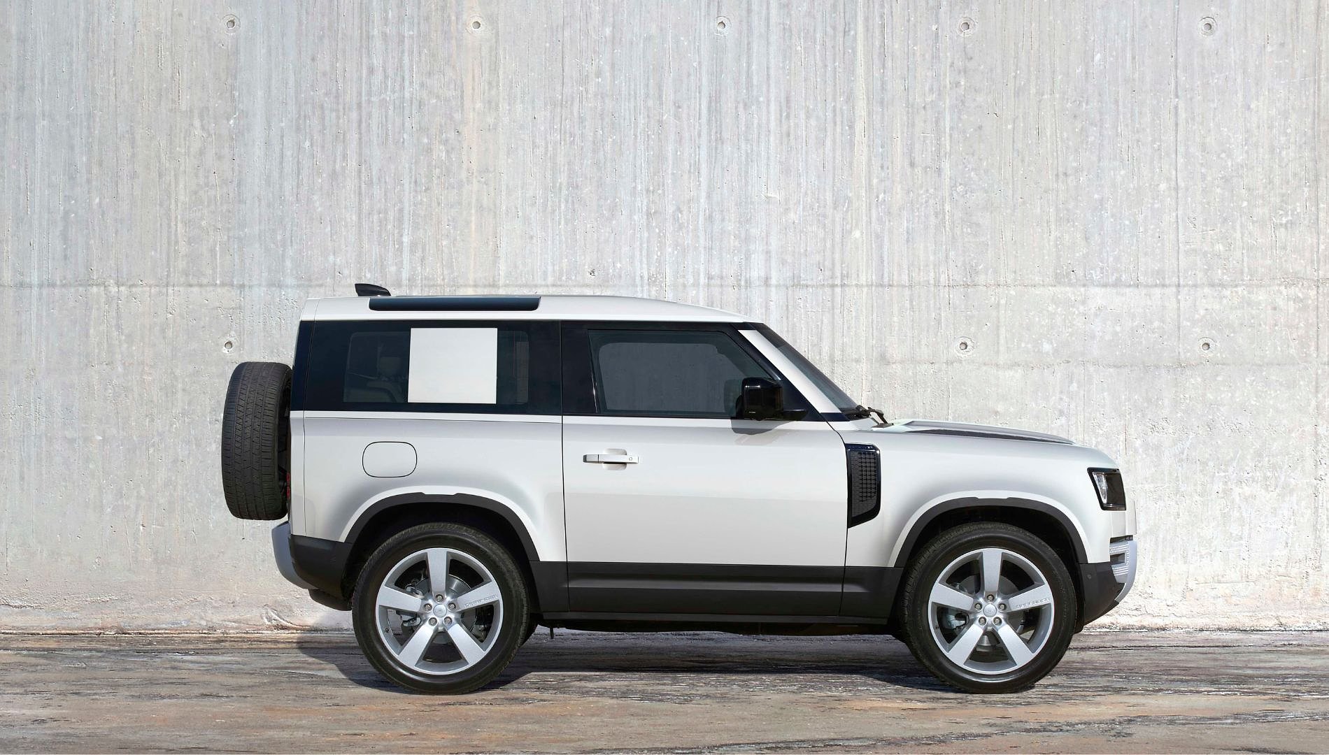 2025 חדש Land Rover Defender 90 Fuji White AWD S 250