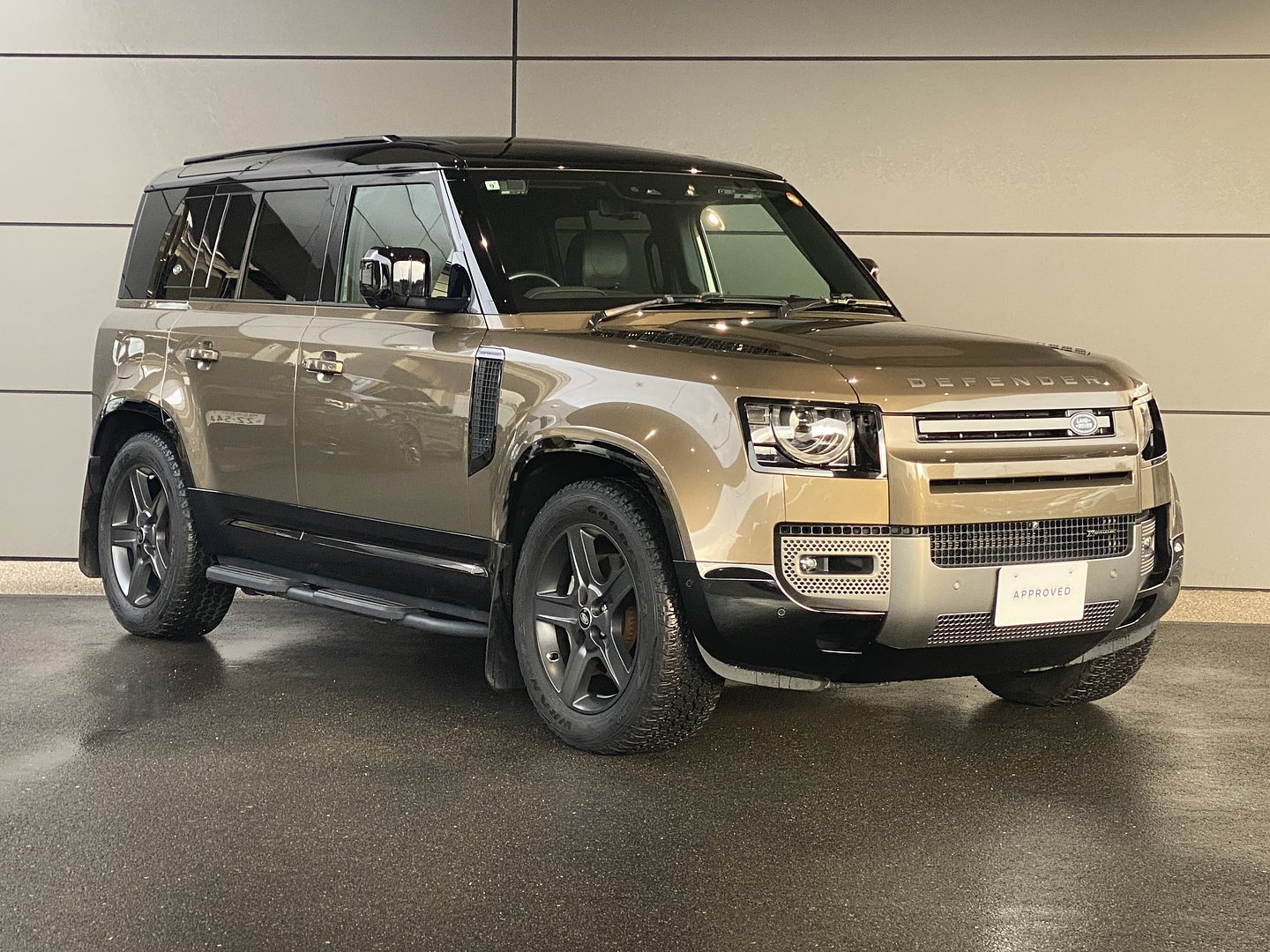 2021 認定中古車 Land Rover Defender 110 Gondwana Stone 8速オートマチック XダイナミックSE D300