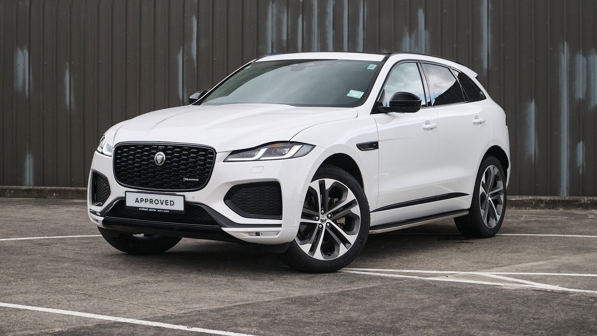 2024 Approved Jaguar F-Pace Ostuni Pear White P250 R-Dynamic SE