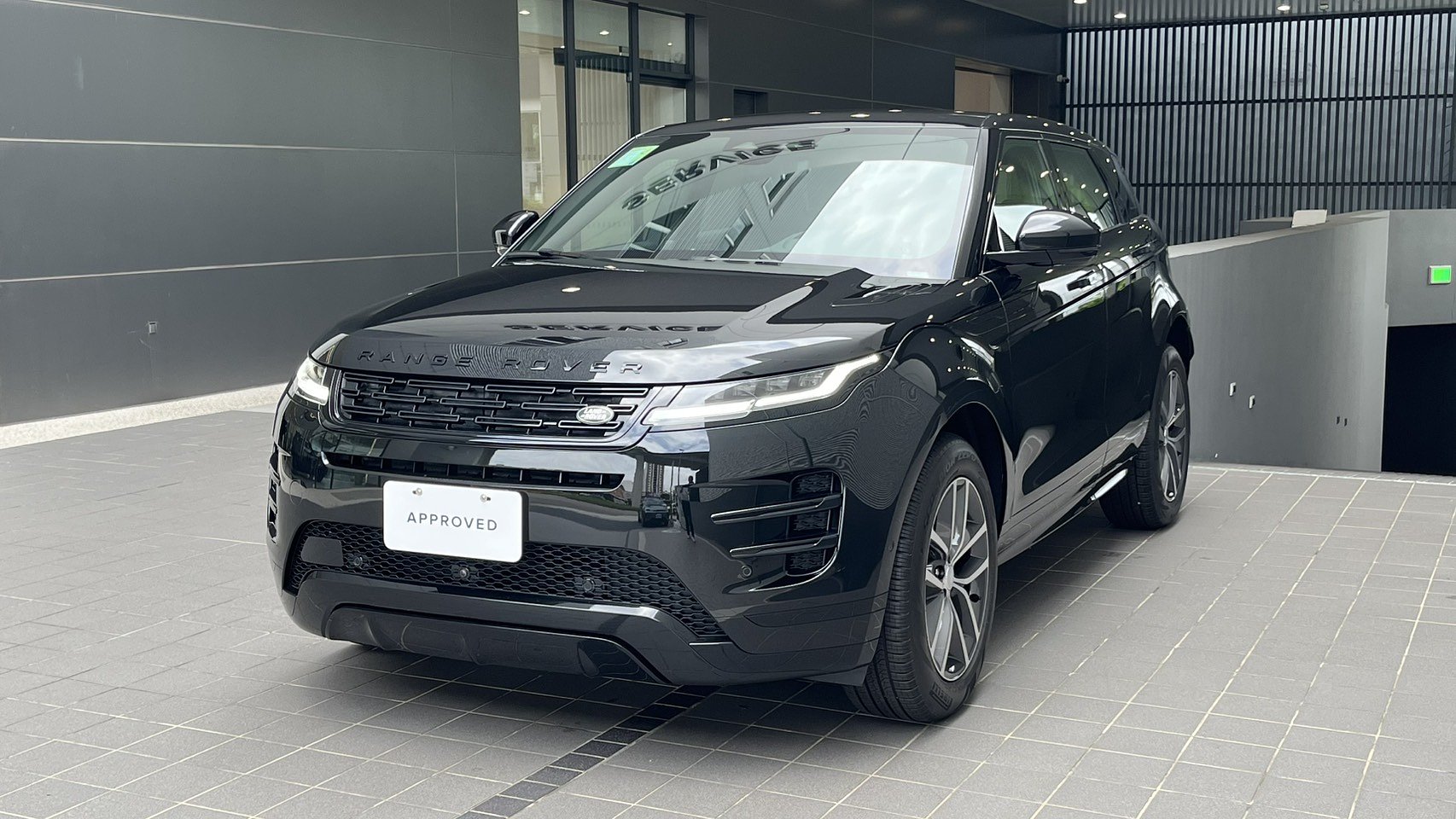 2024 認證中古車 Land Rover Range Rover Evoque Santorini Black 2.0 litre i4P ...